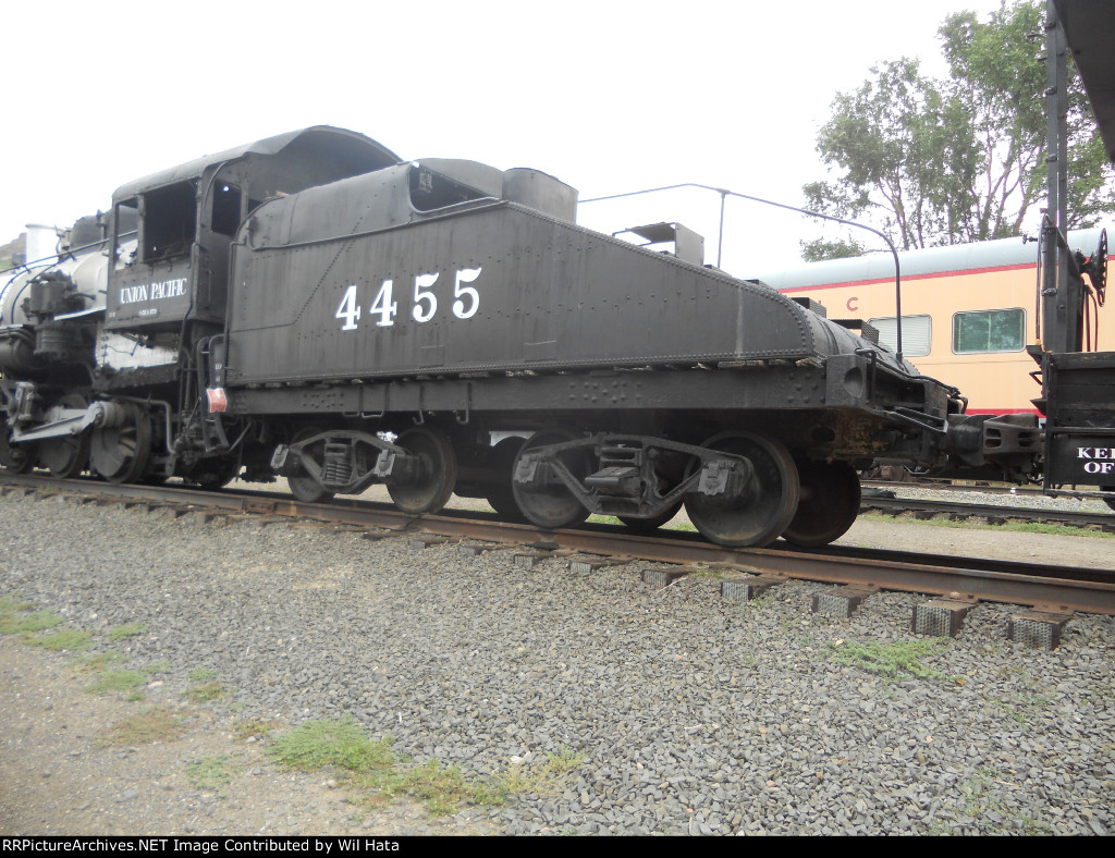 UP 4455 Tender